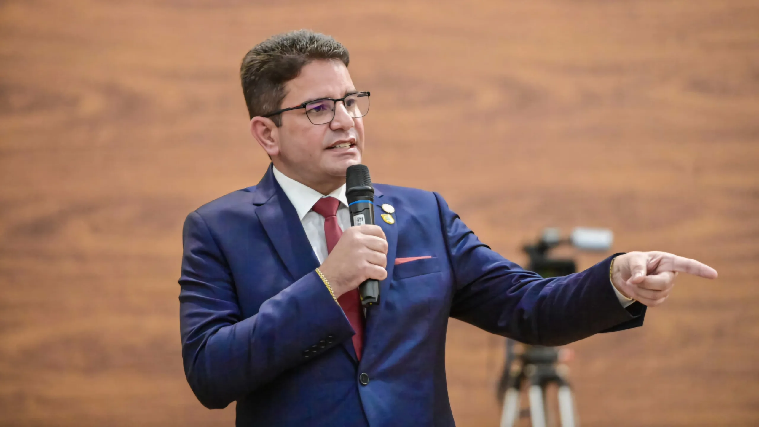 Gladson vai tratar sobre preservação e bioeconomia acreana em reunião ...